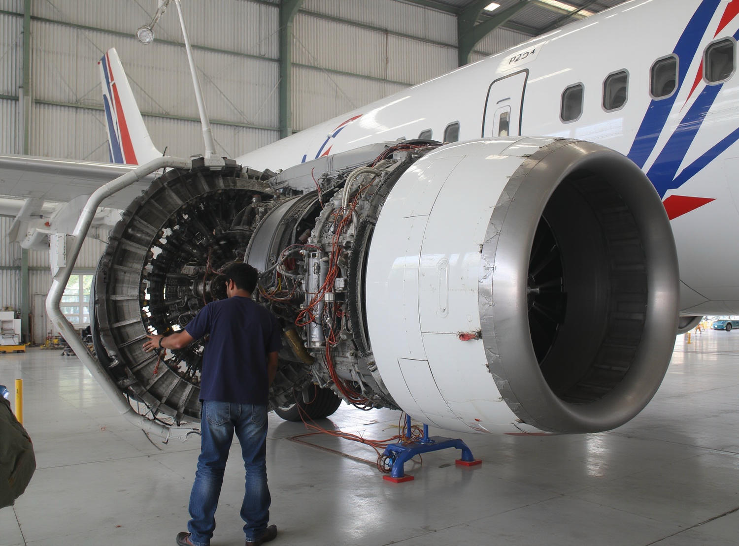 How to Become an Aircraft Maintenance Engineer? - FlapOne Aviation Blog