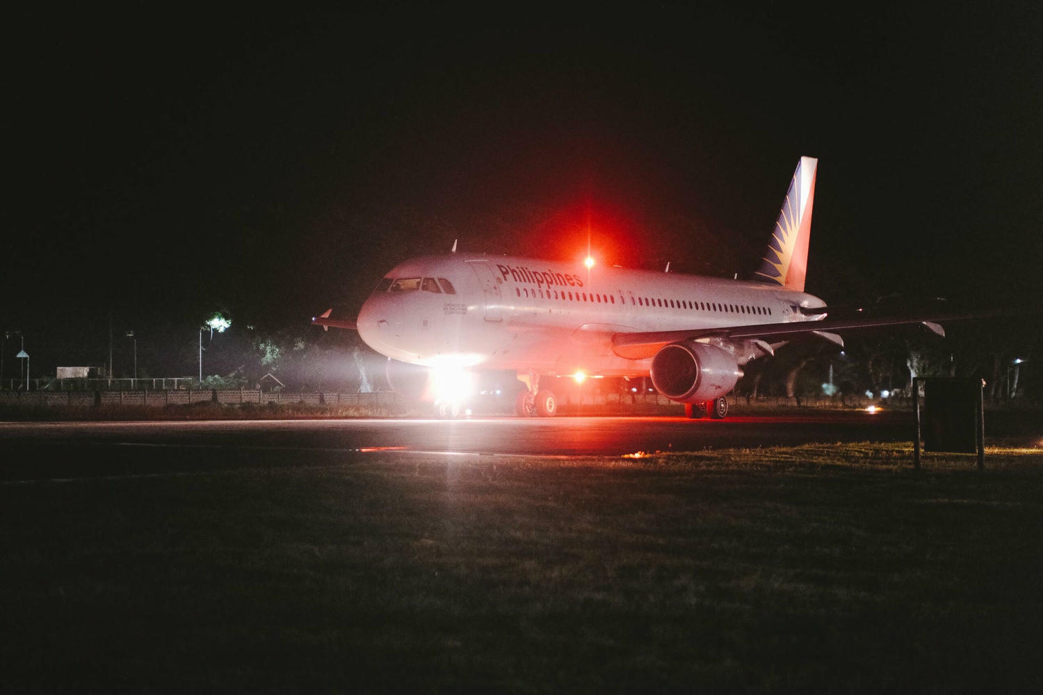 Why Aircraft Use Red, Green and Other Lights - Flapone Aviation Blog