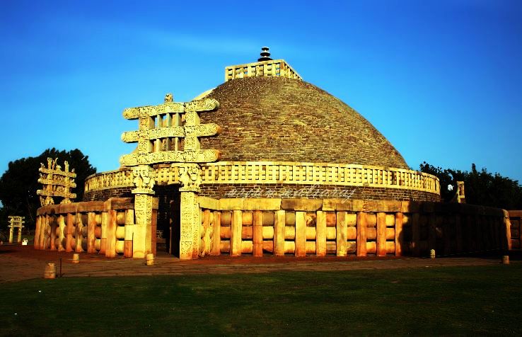 Sanchi Stupa in India, travel photos of Sanchi Stupa | Hellotravel