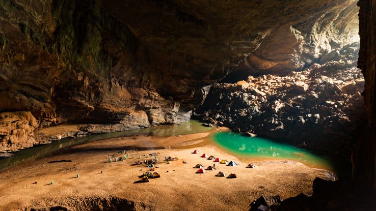 10 deepest caves around the world open to be explored by tourists ...