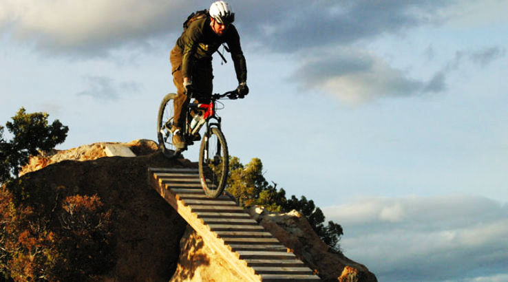 Top 5 Craziest Adventurous Activities - Hello Travel Buzz