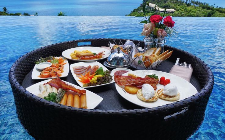 No More Breakfast In Bed Its Floating Breakfast Time - Hello Travel Buzz