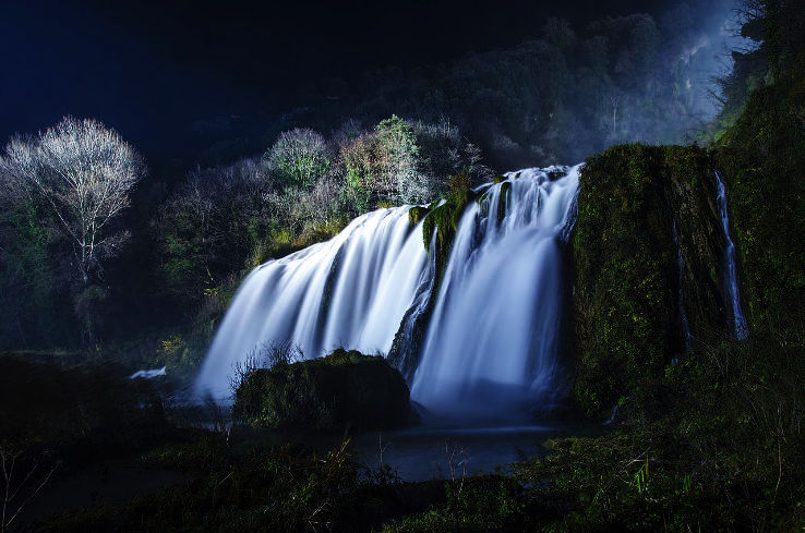 10 most amazing waterfalls in Italy - Hello Travel Buzz