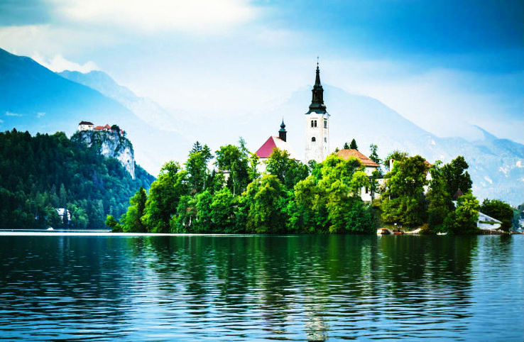 6 Magnificent Real Life FairyTale Islands - Hello Travel Buzz