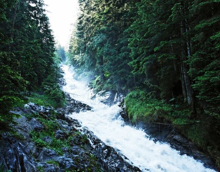 10 amazing waterfalls of Switzerland - Hello Travel Buzz