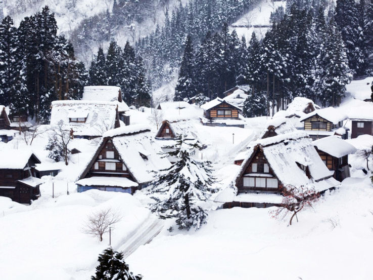 10 Snowiest Places On Earth - Hello Travel Buzz
