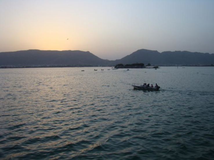Ana Sagar Lake, ajmer, India - Top Attractions, Things to Do ...