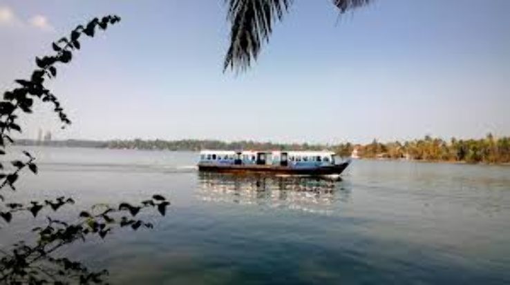 Ashtamudi Lake, kollam, India - Top Attractions, Things to Do ...