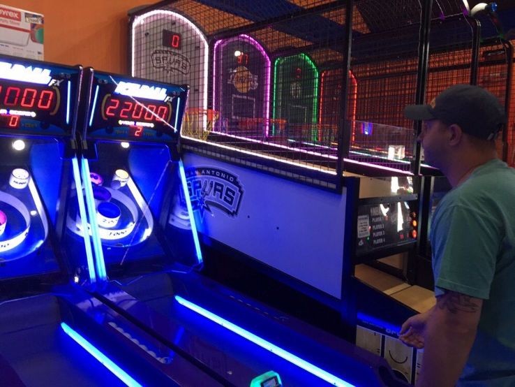 Rockin Raceway Pigeon Forge Rockin' Raceway Arcade Gift & Greeting