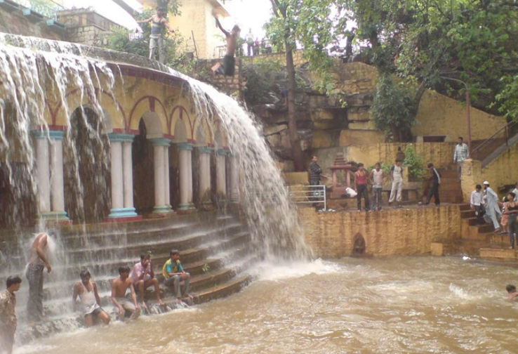 37 Shivpuri Tour Packages | Shivpuri Holiday Packages | HelloTravel